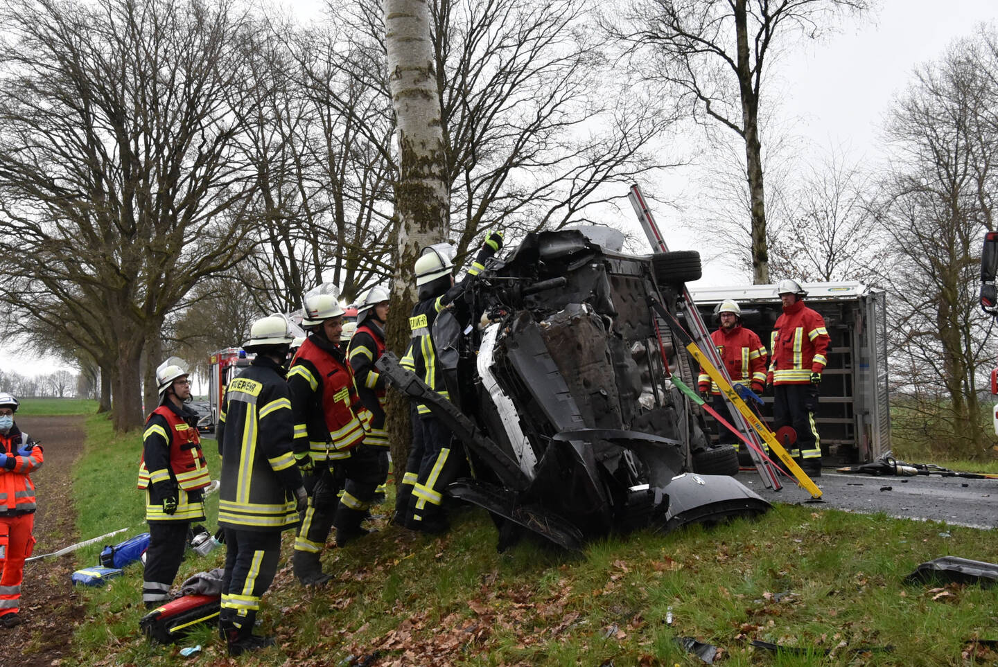 Autofahrerin bei Unfall nahe Lübberstedt schwer verletzt - Lüneburg Aktuell