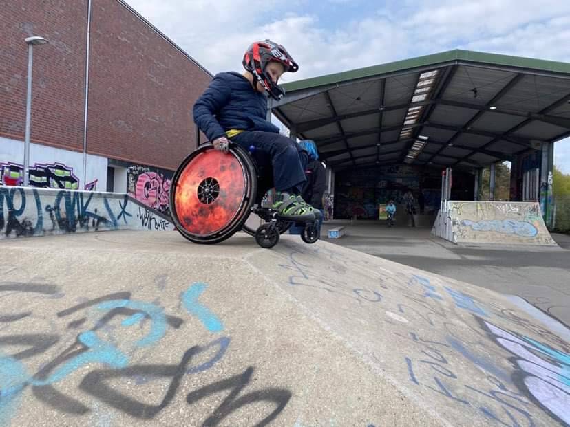 Skaten macht Spaß — auch im Rolli - Lüneburg Aktuell